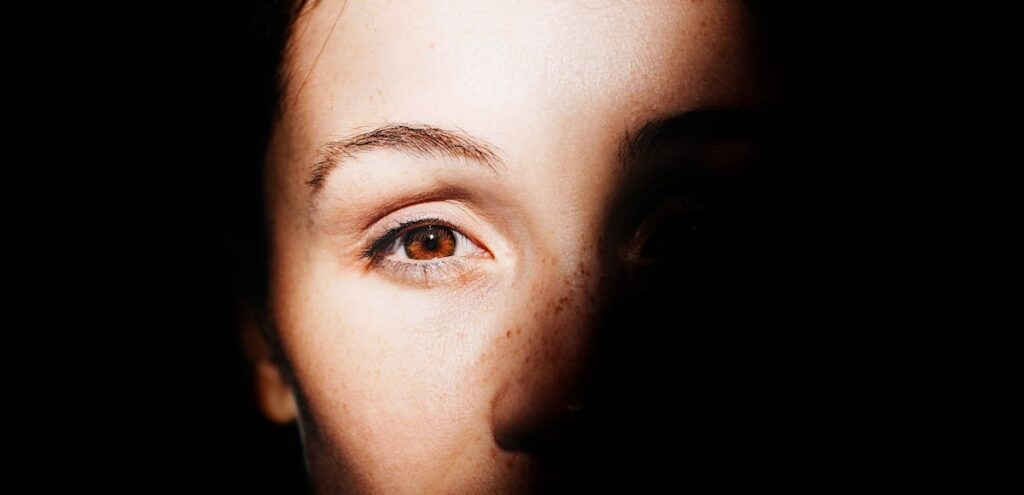 Gli occhi rossi. Cosa sono e cosa fare? - Santagostino Magazine