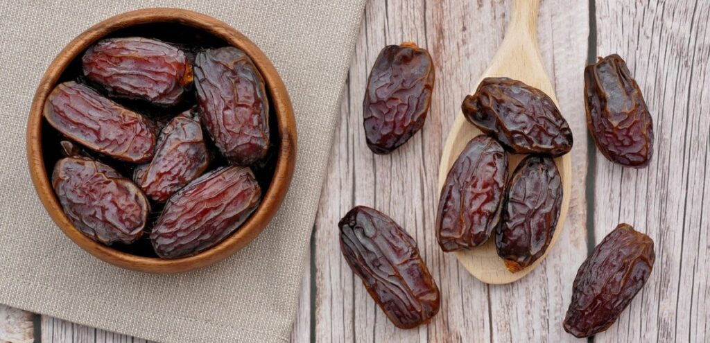 Datteri: proprietà e benefici di questi frutti - Santagostino Magazine